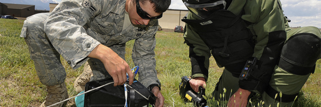 Explosive Ordnance Disposal Officer (89E): Learn and connect on RallyPoint