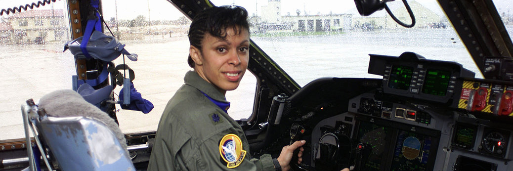 729th Airlift Squadron (729 AS), 452nd Operations Group in March ARB ...