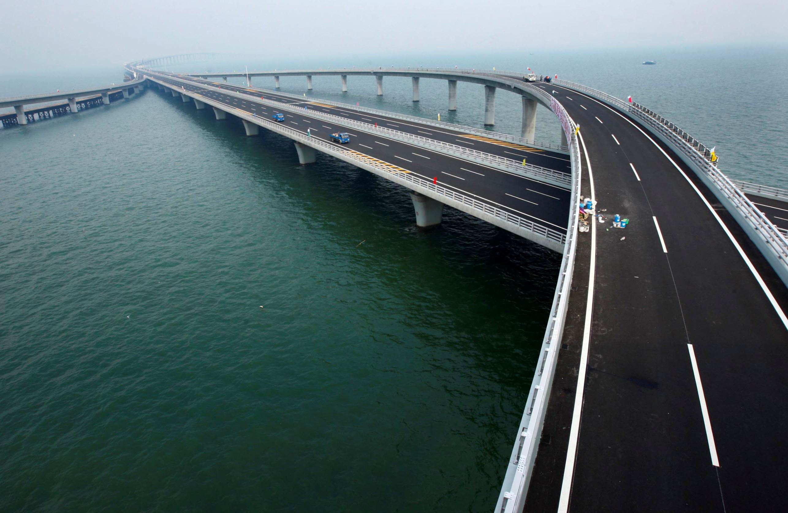 33 giant Chinese infrastructure projects that are reshaping the world ...