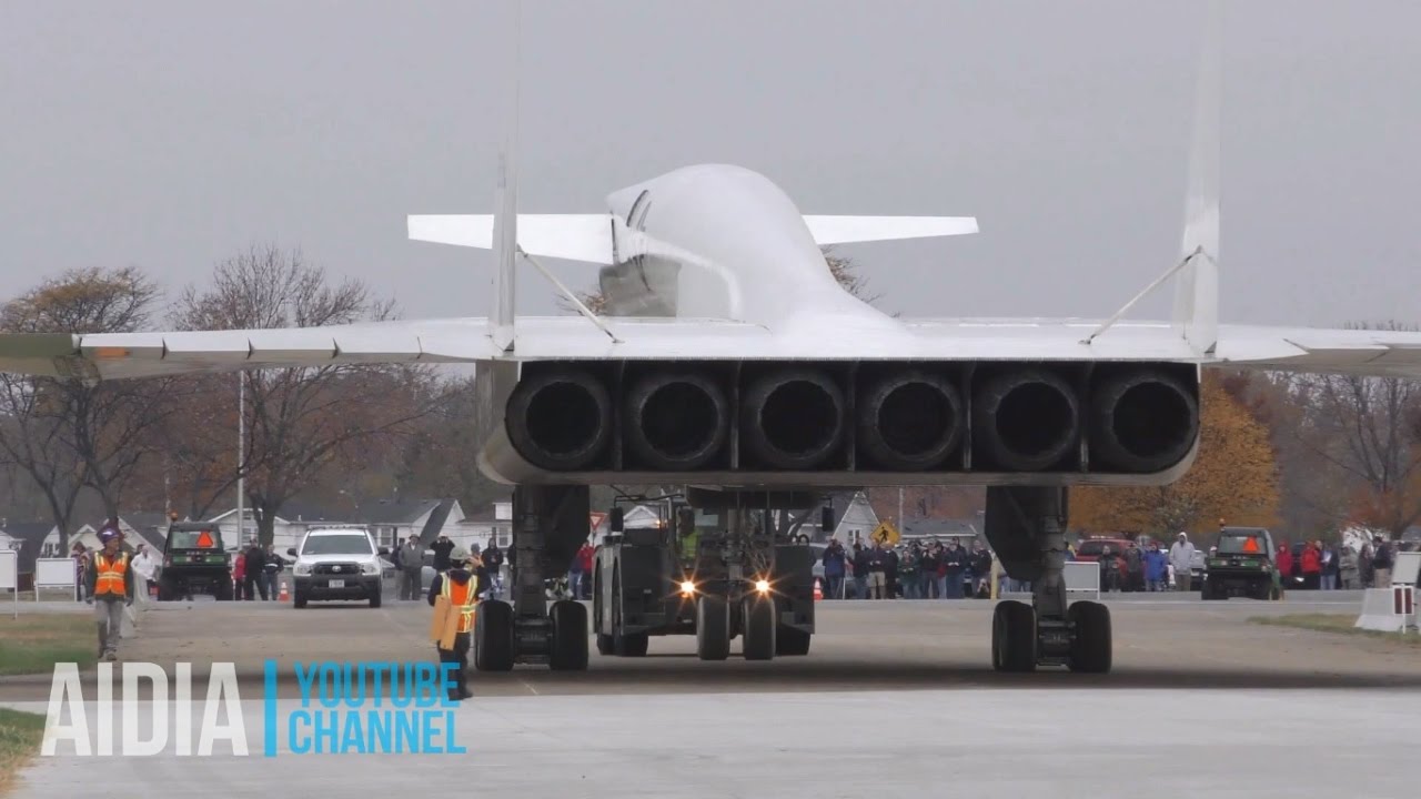THIS IS THE LARGEST AND FASTEST AMERICAN MEGA BOMBER EVER BUILT | YOU ...