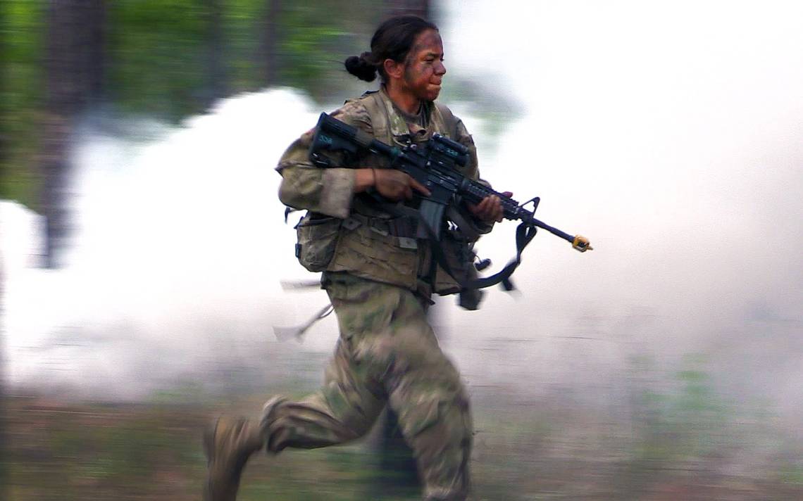 First women finish enlisted infantry training, become Army infantrymen ...