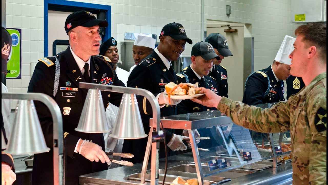 What goes into making a Thanksgiving meal for Soldiers? | RallyPoint