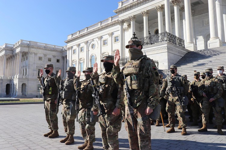 Army National Guard to Halt Re-Up Bonuses Amid Sky-High Retention ...