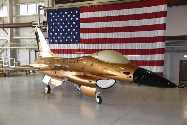 The Story Behind This All-Gold F-16, and 5 More New Paint Jobs You Need ...