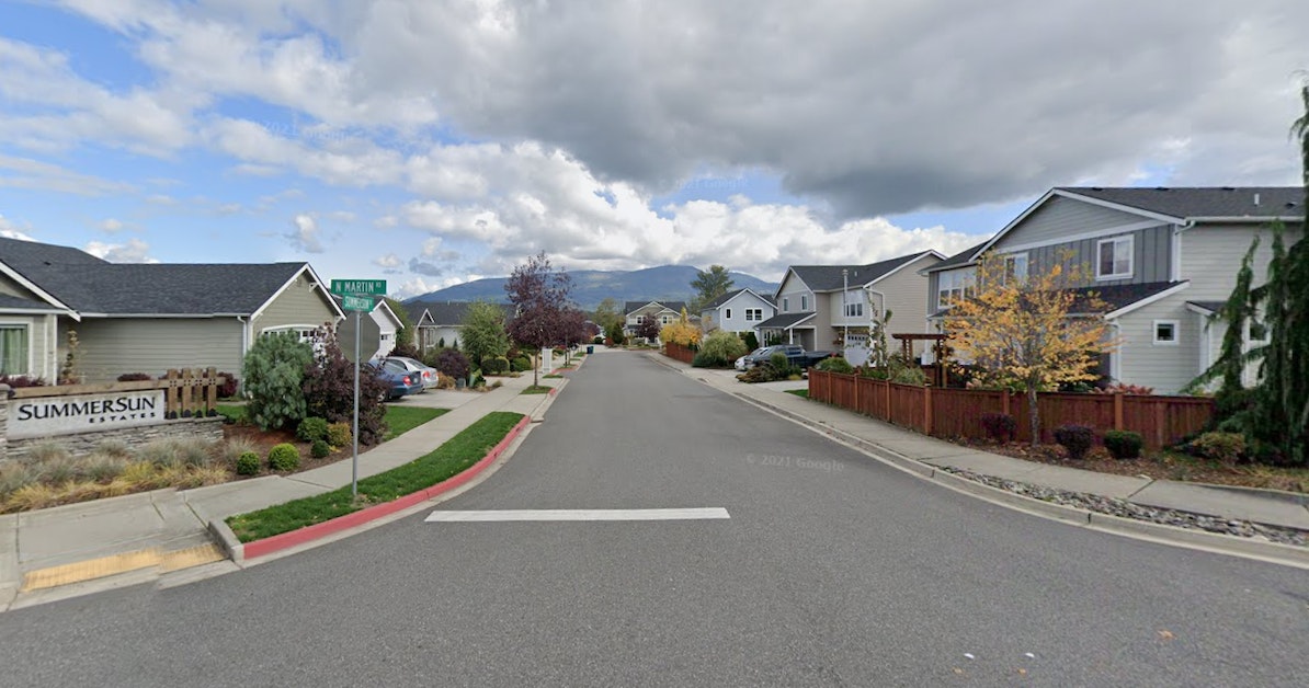 Retired Seattle cop arrested after five-hour standoff in Mount Vernon ...