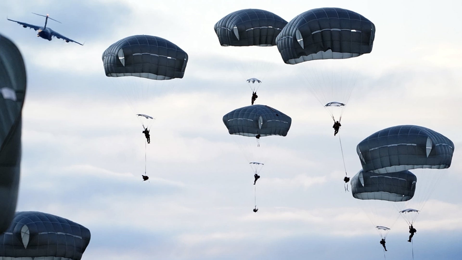 ‘I’m about to die’ — Former Army paratrooper describes surviving a jump ...