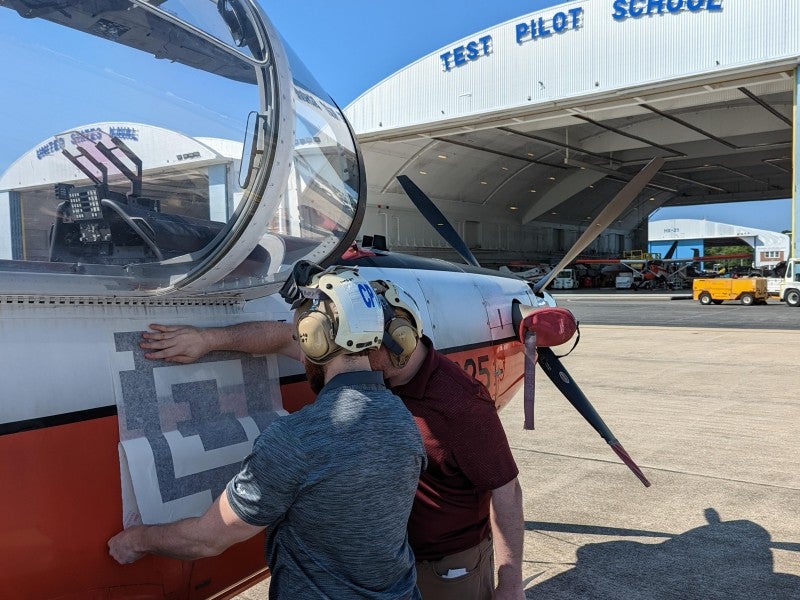 US Navy tests tagging technology to support flight line operations ...
