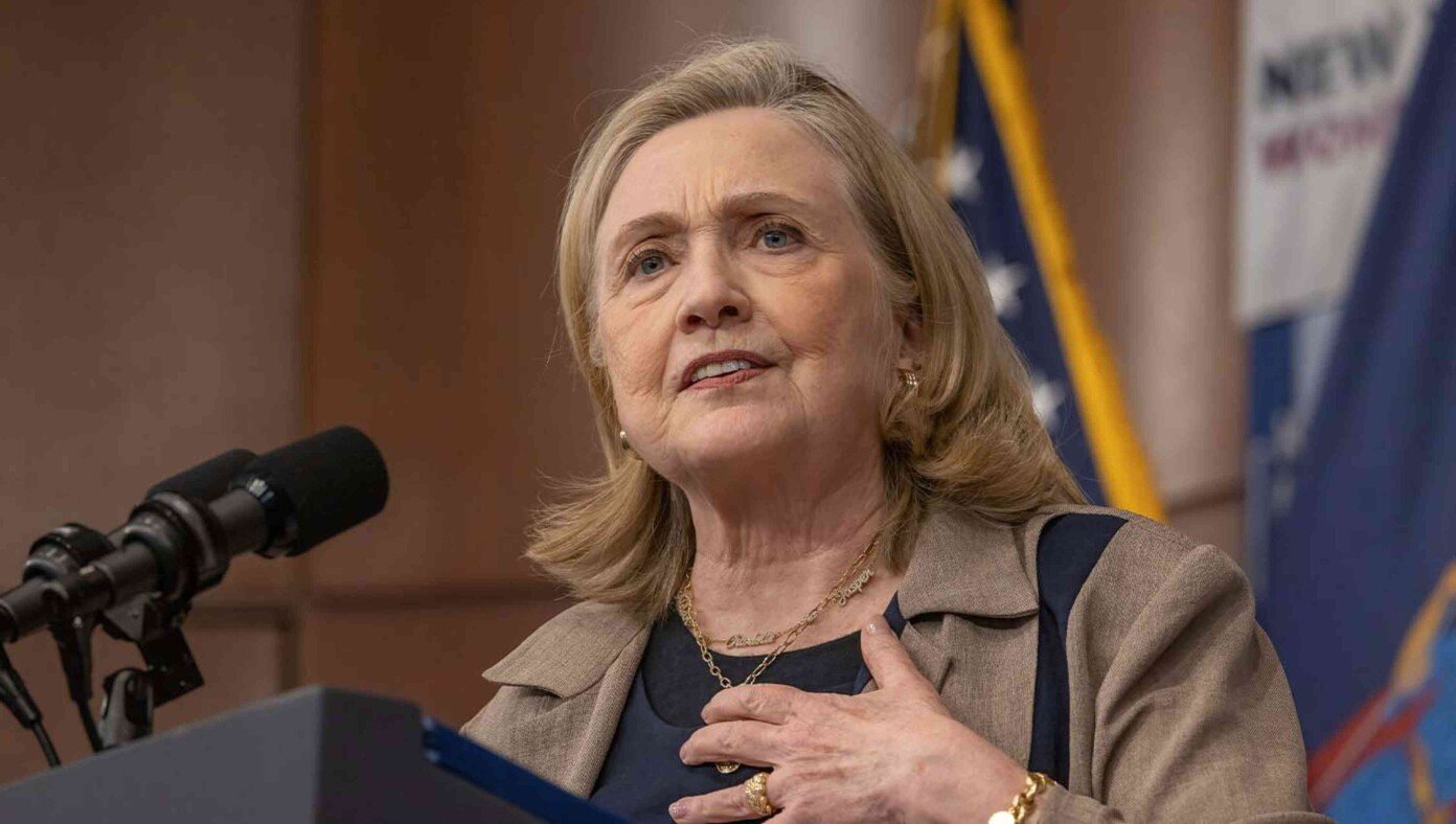 Hillary Clinton Boasts Of Having No Classified Documents From Her Time ...