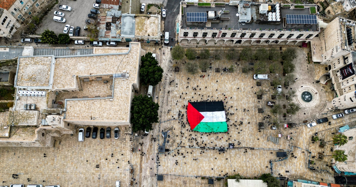 Deserted streets and shuttered stores as Israel-Hamas war looms over ...