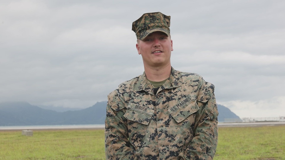 CLC 33 Marines and Soldiers with 3-25 GSAB perform external lift ...