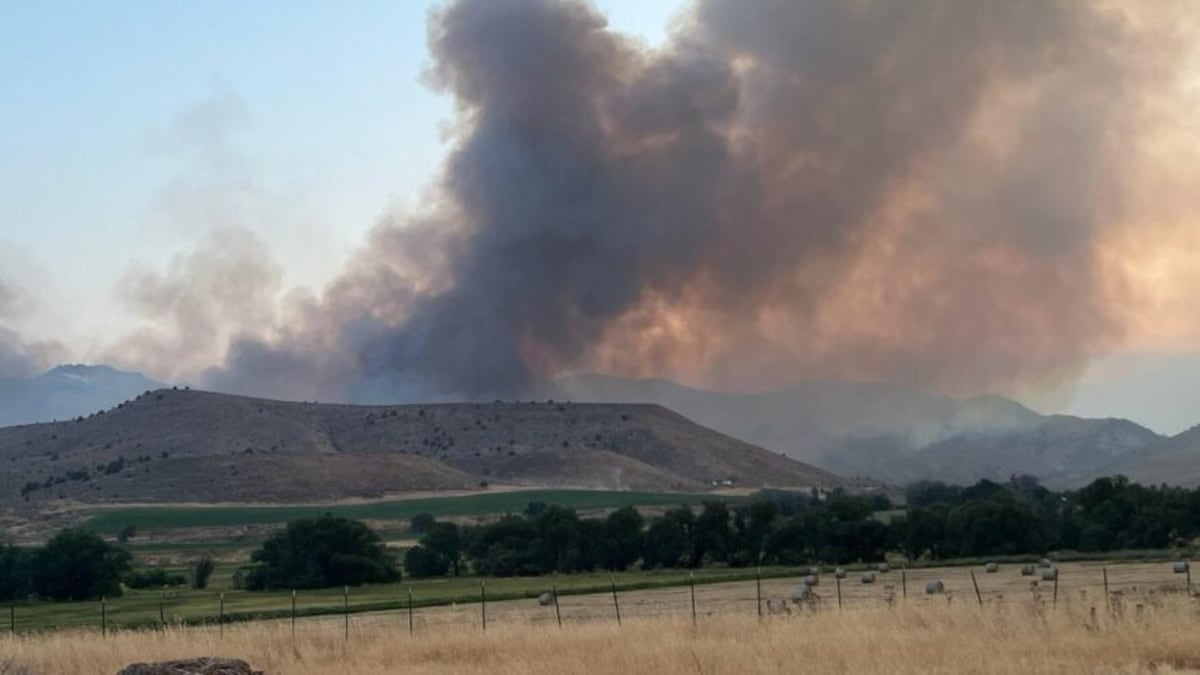 Evacuation orders in effect for Durkee Fire in Eastern Oregon, now at ...