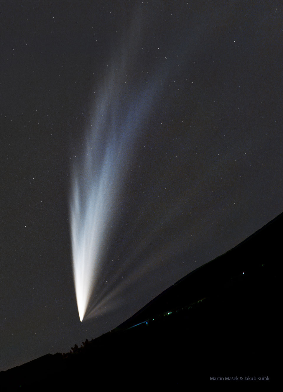 APOD: 2025 January 26 – The Many Tails of Comet G3 ATLAS | RallyPoint