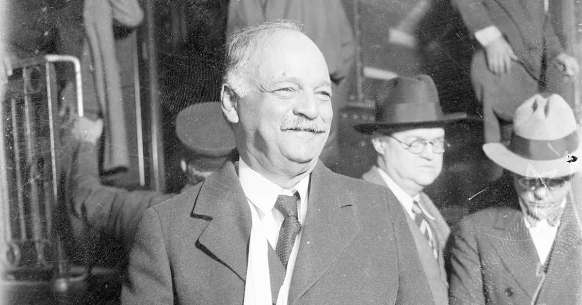 Charles Curtis of Kansas becomes the first Native American elected to ...