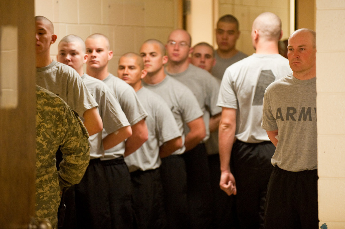 Do you remember your first day of basic training? | RallyPoint