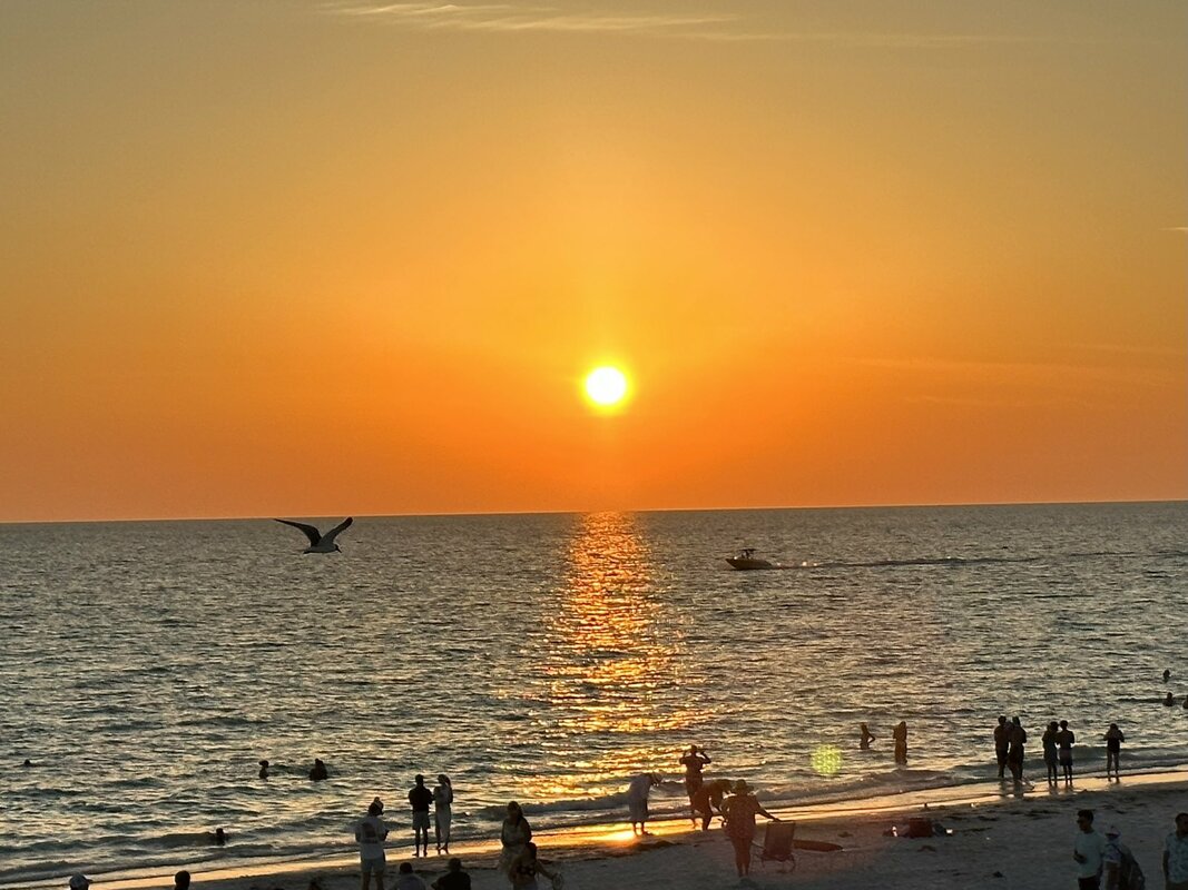 Sunset Report 6/19 Nightly sunset report: 85 with 68% humidity and 73 ...